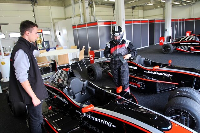 Einmal im Leben: Rennauto fahren