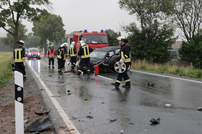 Unfall auf B 169 bei Neuensalz: Drei Verletzte