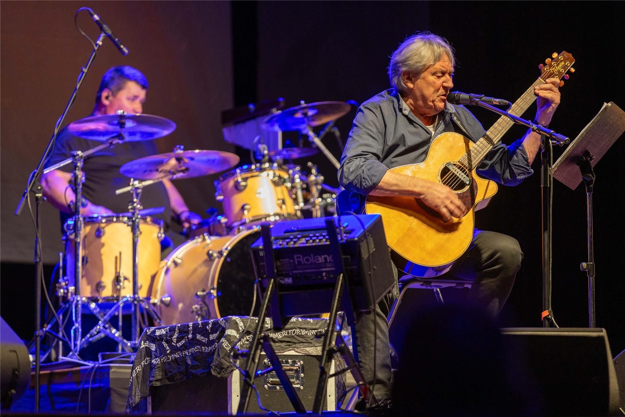 150 Fans feiern mit der Kult-Rockband Renft eine Akustik-Party in Freiberg