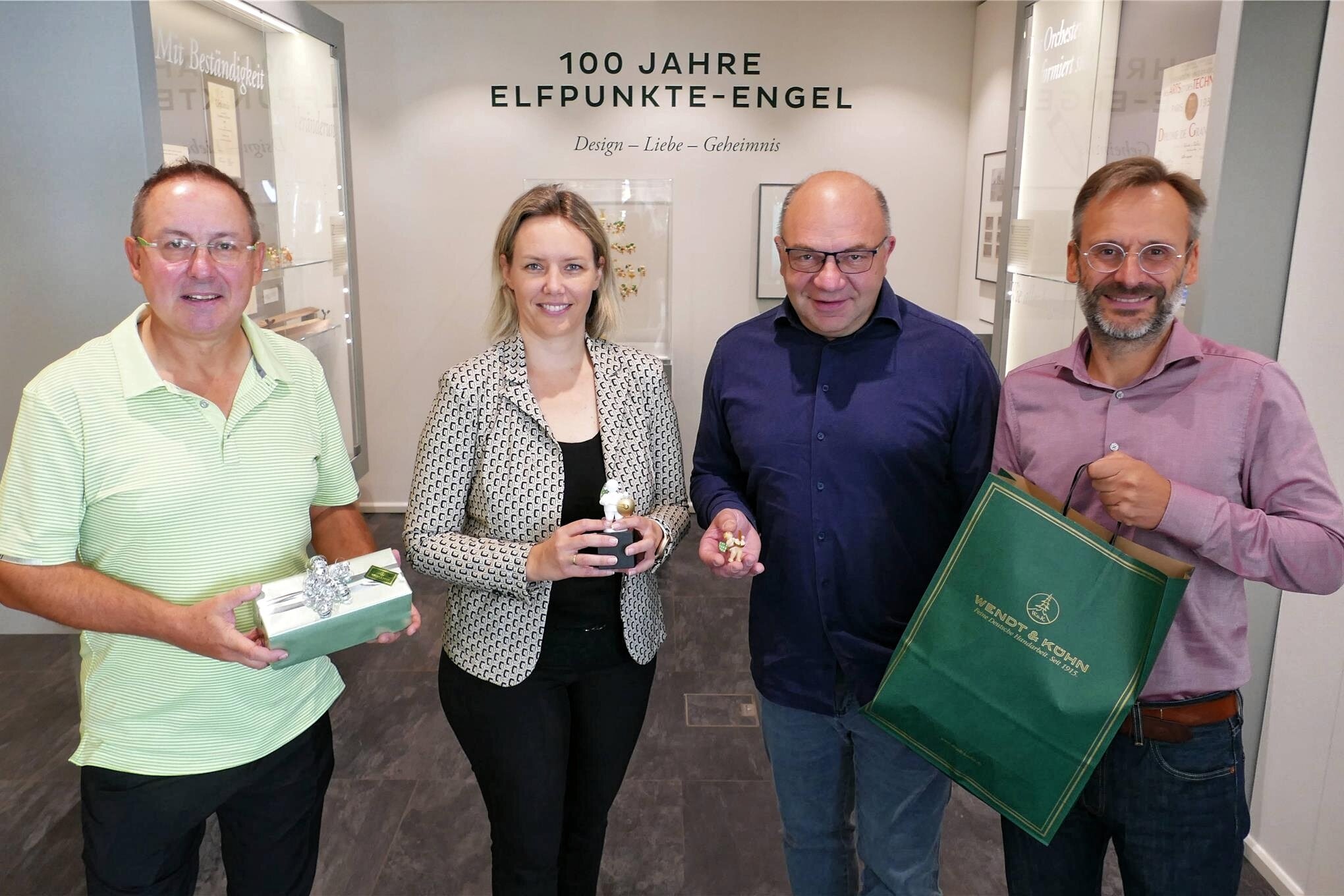 24 Engel von Wendt & Kühn Grünhainichen vergolden den Adventskalender ...