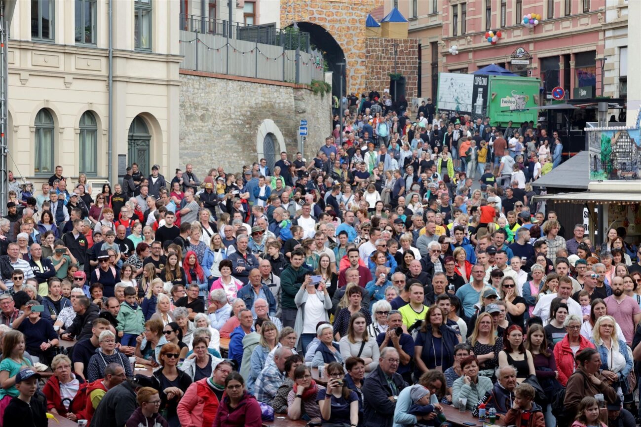 850 Jahre Meerane: Andrang zur Festwoche hält an – Bei Kabarett und ...