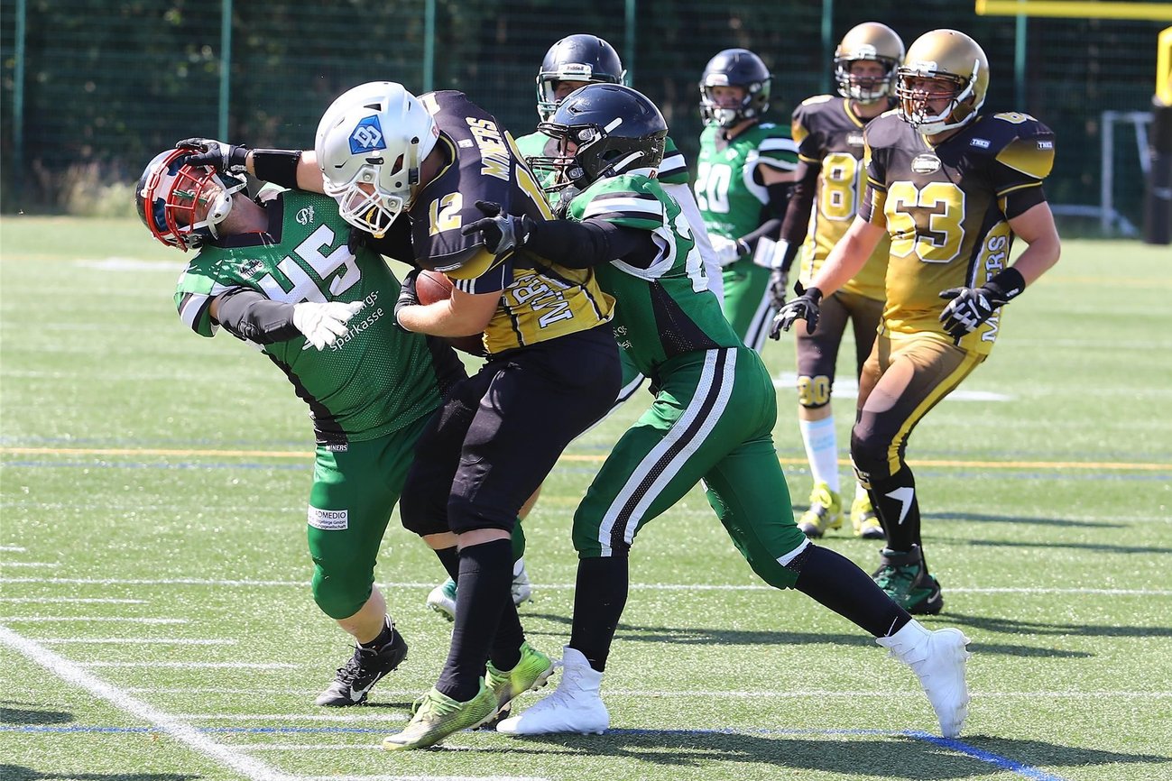 American Football: Auf dem Miners Field in Bärenstein geht‘s wieder zur ...