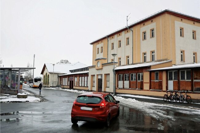 Bahnhof Werdau: Arbeiten für Entkernung vergeben