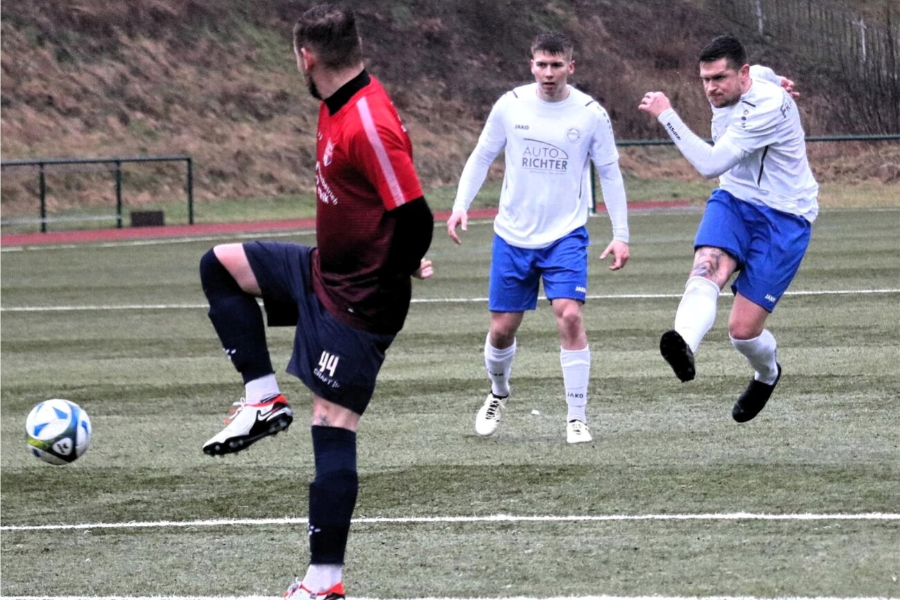 Barkas Frankenberg gewinnt Spitzenspiel der Fußball-Mittelsachsenliga ...