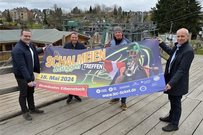 Bei Wurzelrudi am Adlerfelsen wird es laut und bunt: Schalmeien- und ...