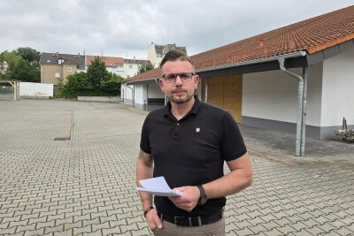 Crimmitschau: Baumarkt-Chef rechnet täglich mit etwa 300 Hobby-Handwerkern