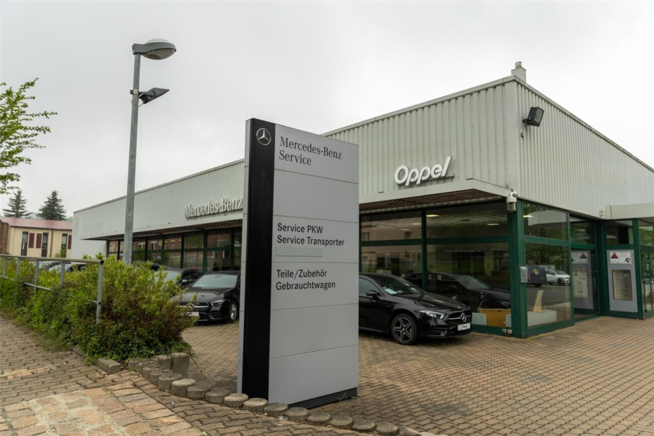 Ein Jahr nach Schließung: Was wird aus verlassenem Oppel-Autohaus in ...