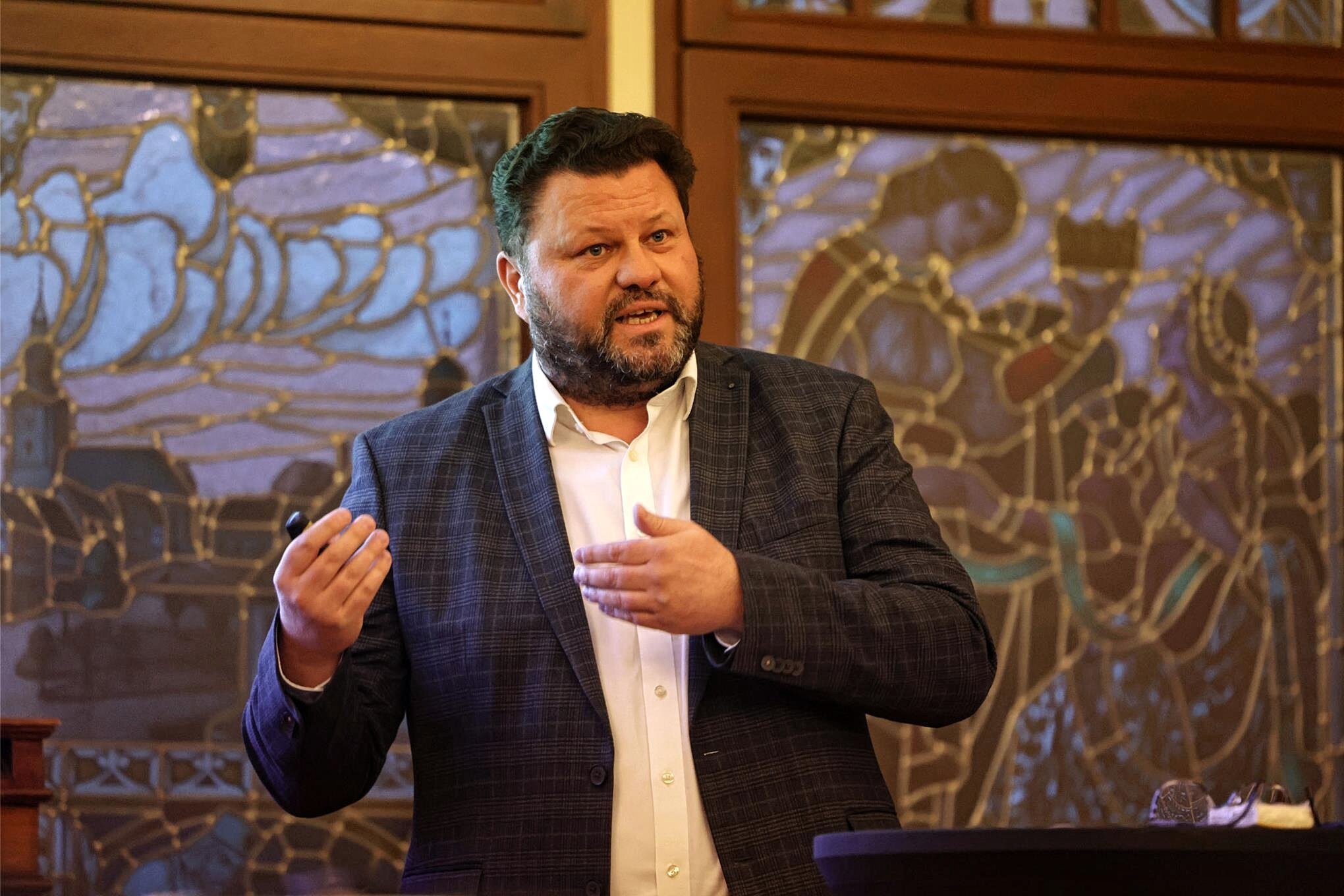 Einwohnerversammlung in Hohenstein-Ernstthal: Barockhaus, Sachsenring und ein überraschendes Lob