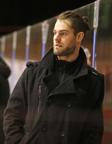 Eispiraten: Schwere Verletzung von Carl Hudson überschattet Freude über ...