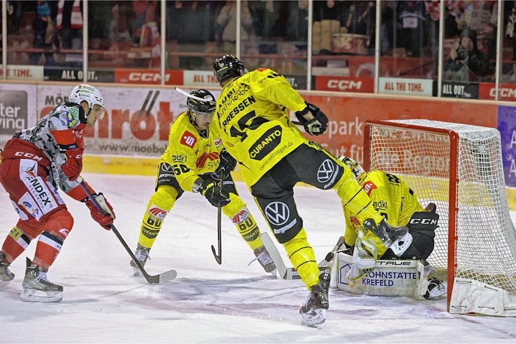 Eispiraten-Stürmer Scott Feser: "Es liegt in meiner Verantwortung, die ...