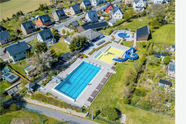 Endlich Baustart: Bernsbacher Freibad erhält neue Technik