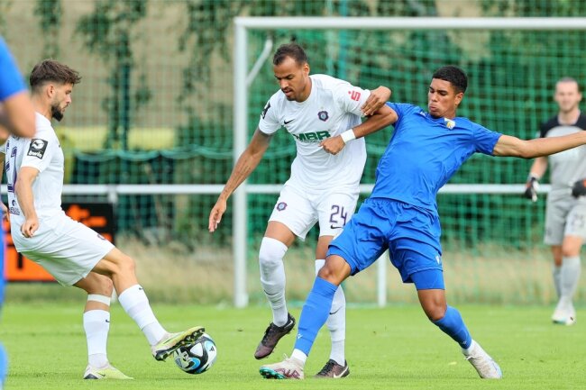 Erzgebirge Aue: Veilchen schlagen Carl Zeiss Jena | Freie Presse - 3. Liga
