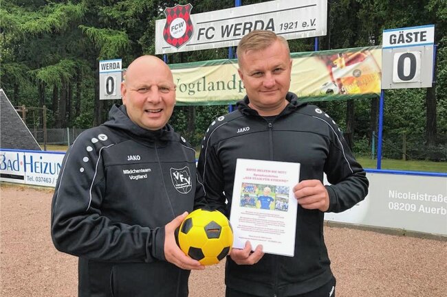 Etiennes Kampf gegen den Tumor: Elfjähriger bekommt auch von Fußball ...