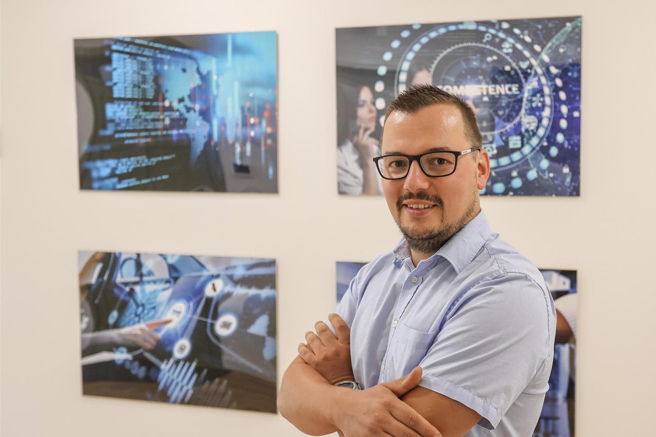 Frankfurt Ottawa Chemnitz Der Chef Eines Tech Unternehmens Zwischen