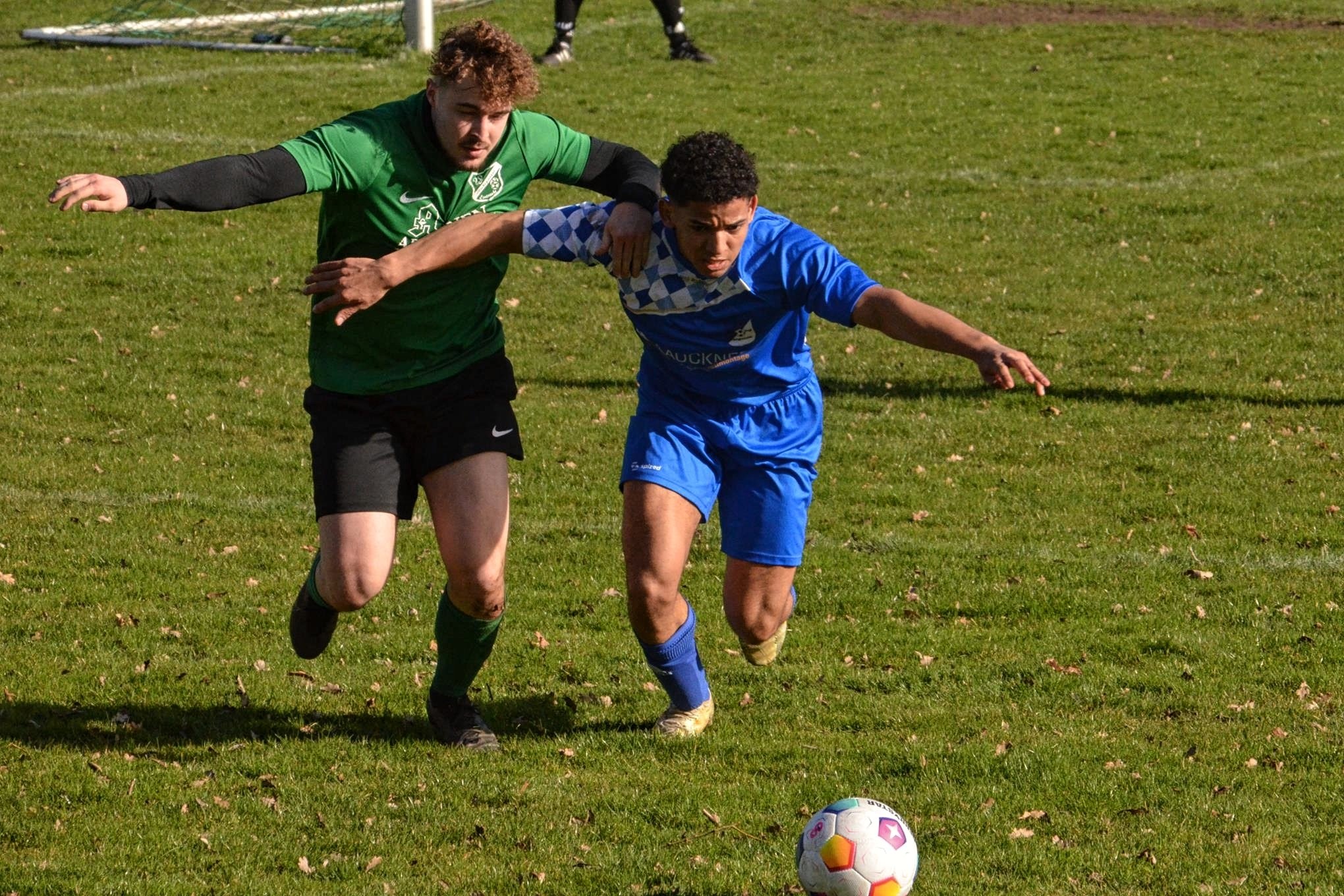 Fußball: Spätes Tor entscheidet hitziges Derby zwischen Zschopautal und ...