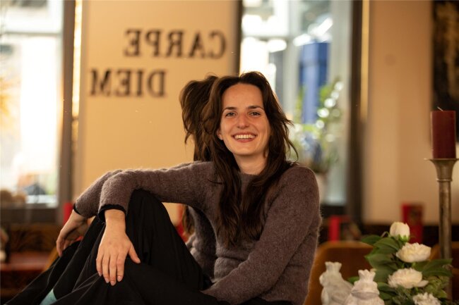 Heiß auf die Musical-Premiere von „Blues Brothers“: Sophie Hess ist das neue Gesicht am Plauener ...