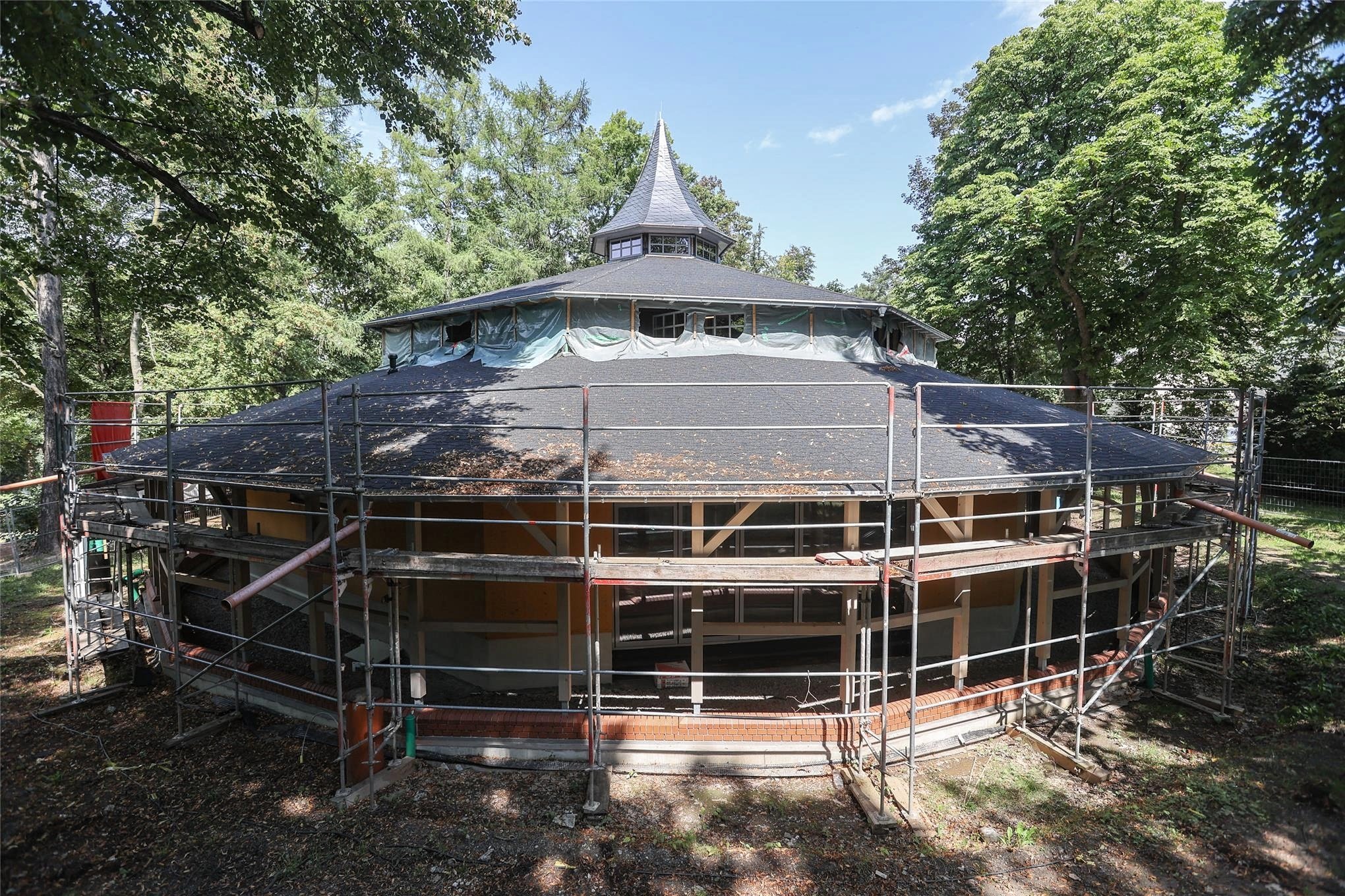 Hippodrom in Limbach-Oberfrohna: Wie geht der Neubau des Pavillons im ...