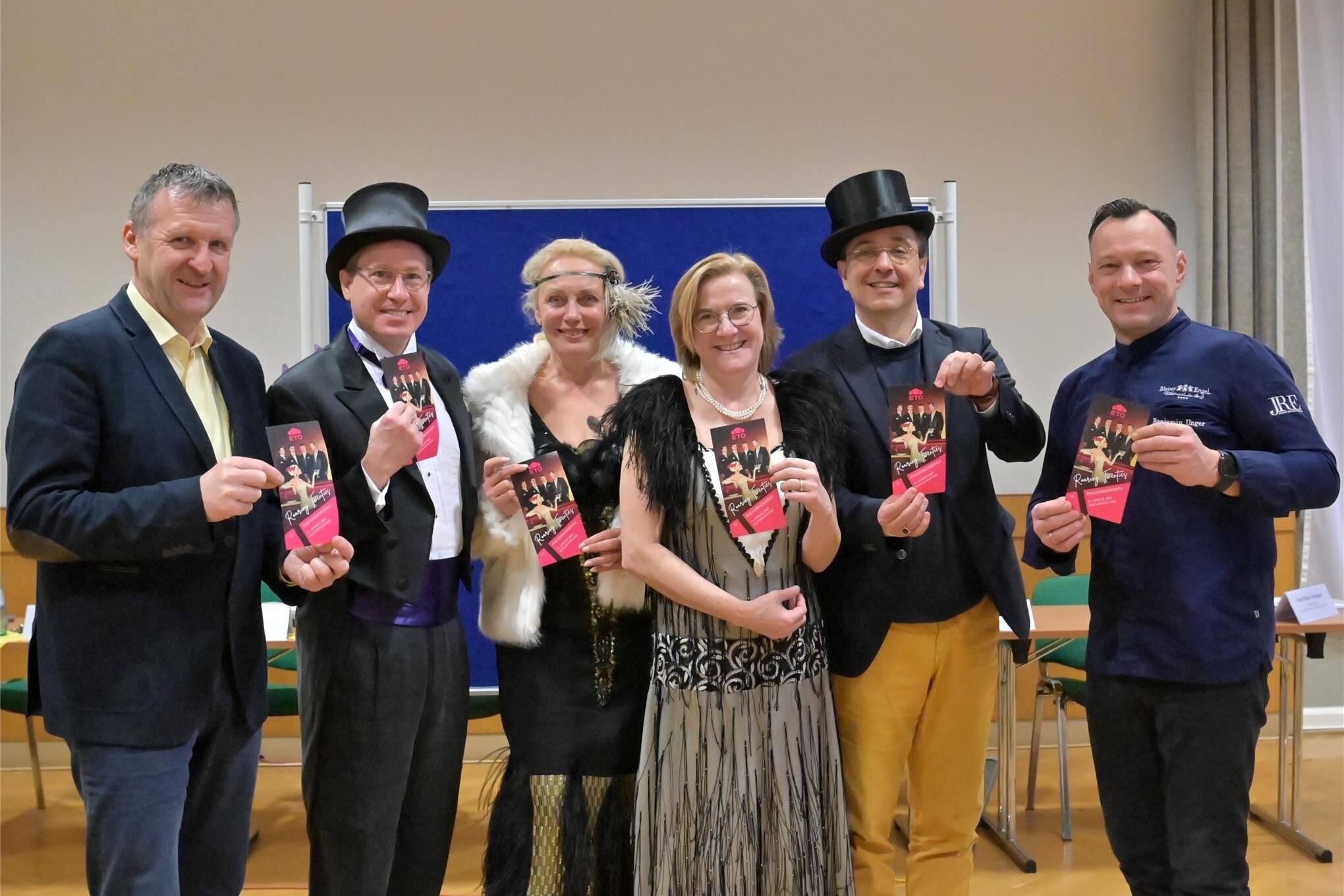 Im Charlestonkleid zum Ball: Philharmoniker und Stadt Aue laden zur ...