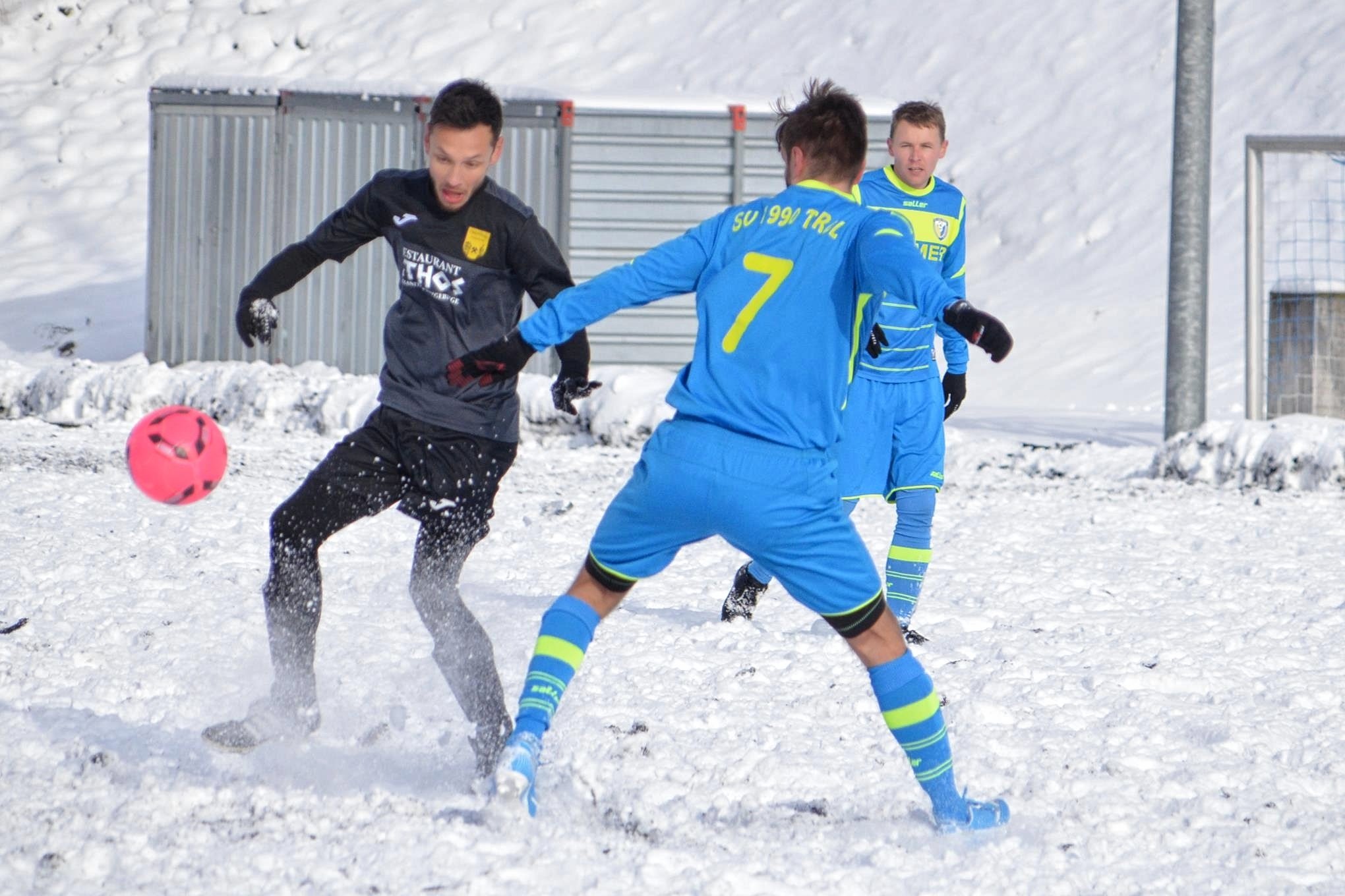 Im Erzgebirge bläst Petrus vorzeitig zur Fußball-Winterpause