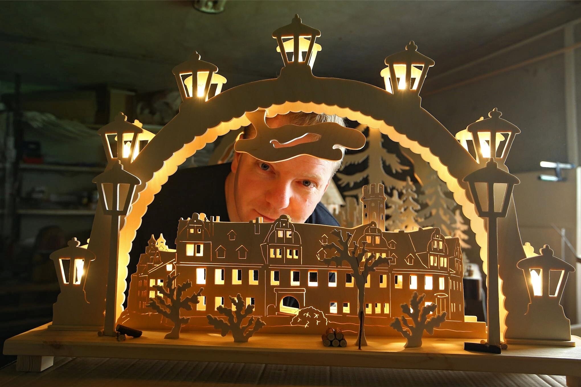 Kleines Dorf mit eigenem Weihnachtsmarkt: Was Besucher am Samstag am ...