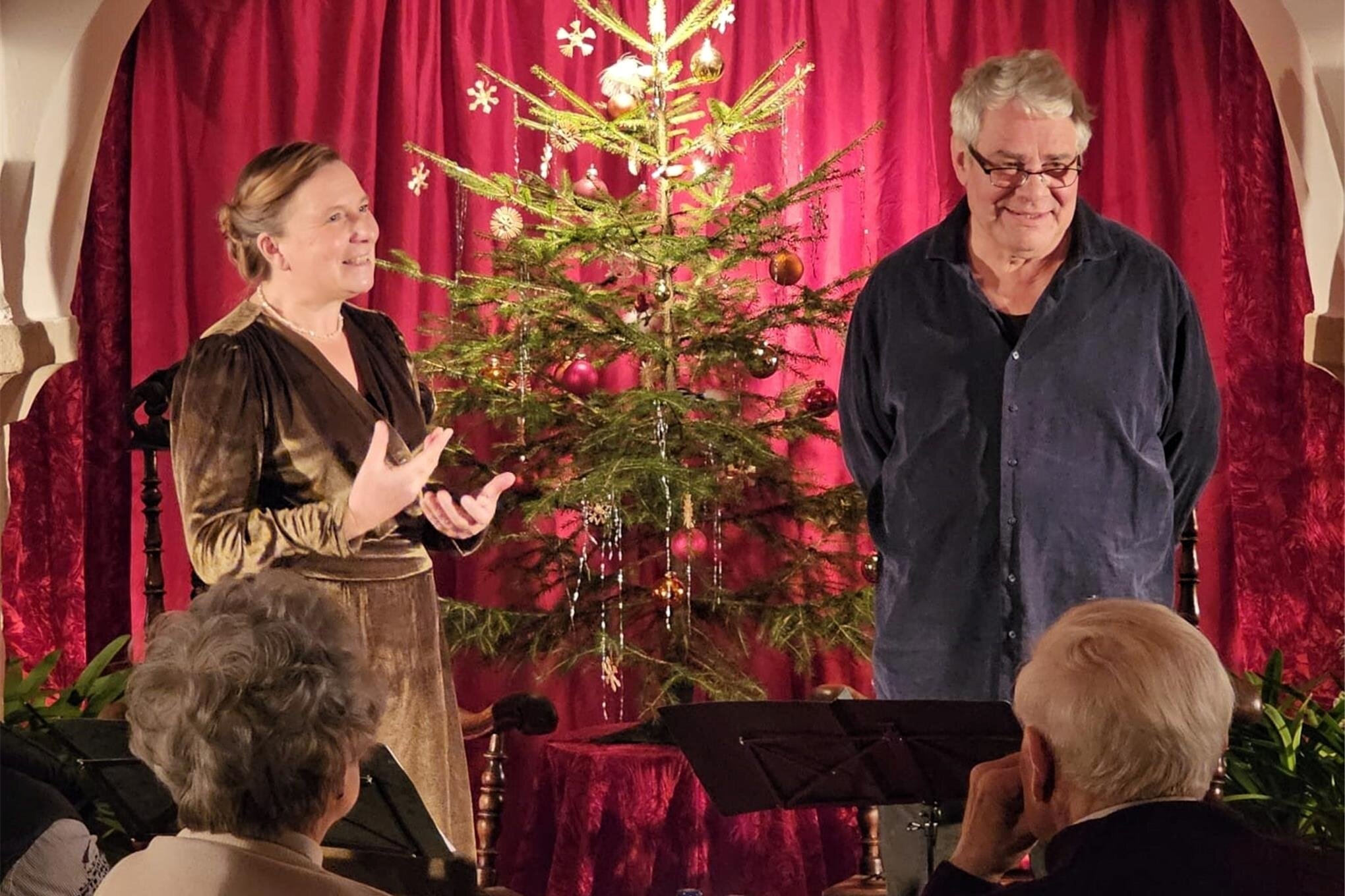 Lesecafé „Der kleine Lord“ begeistert im Kastanienhof in Reichenau