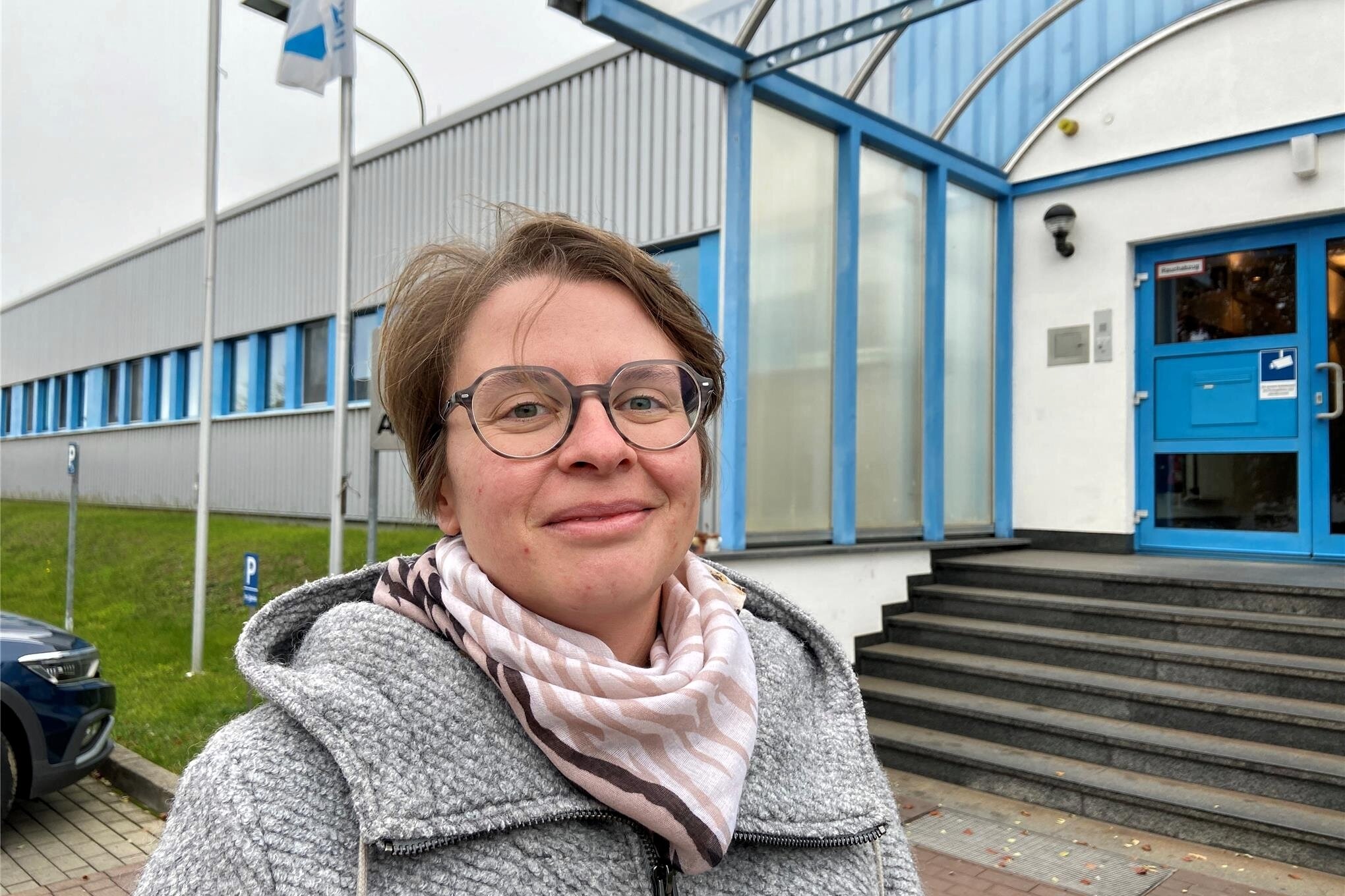 Linhardt drückt auf die Tube: Pausaer Verpackungsspezialist schließt ...