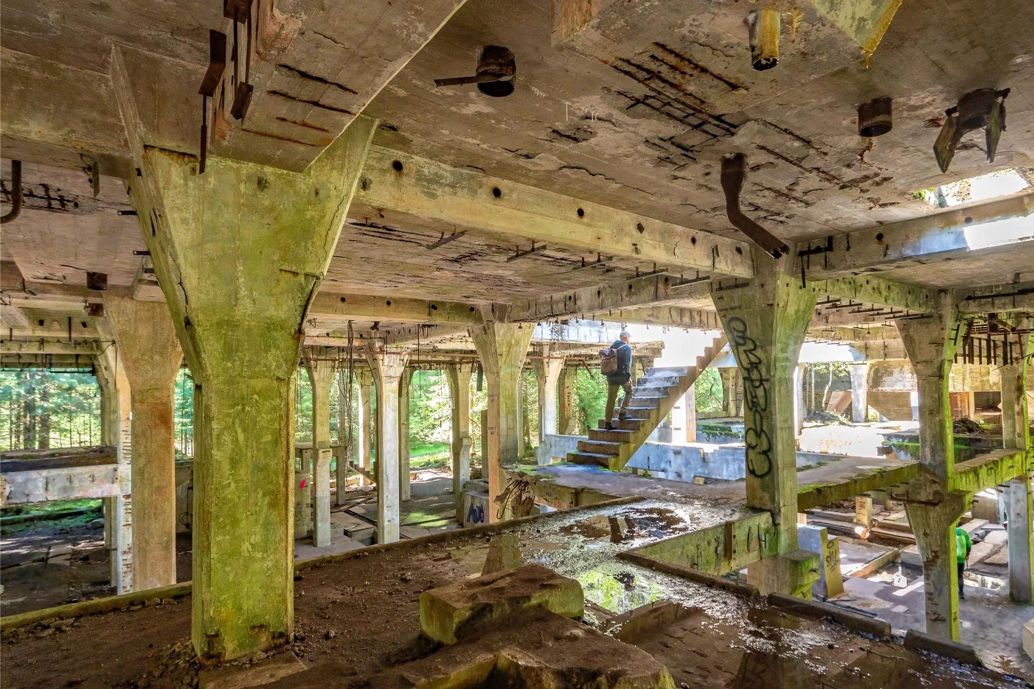 Lost Place Sauersack: Nazi-Zinnfabrik ist der populärste Geisterort im ...