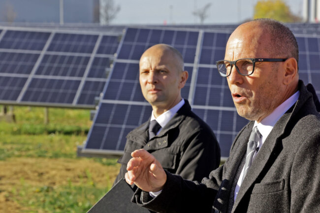 Lothar Ungerer: Der Ex-Bürgermeister, der weiter (fast) überall in ...