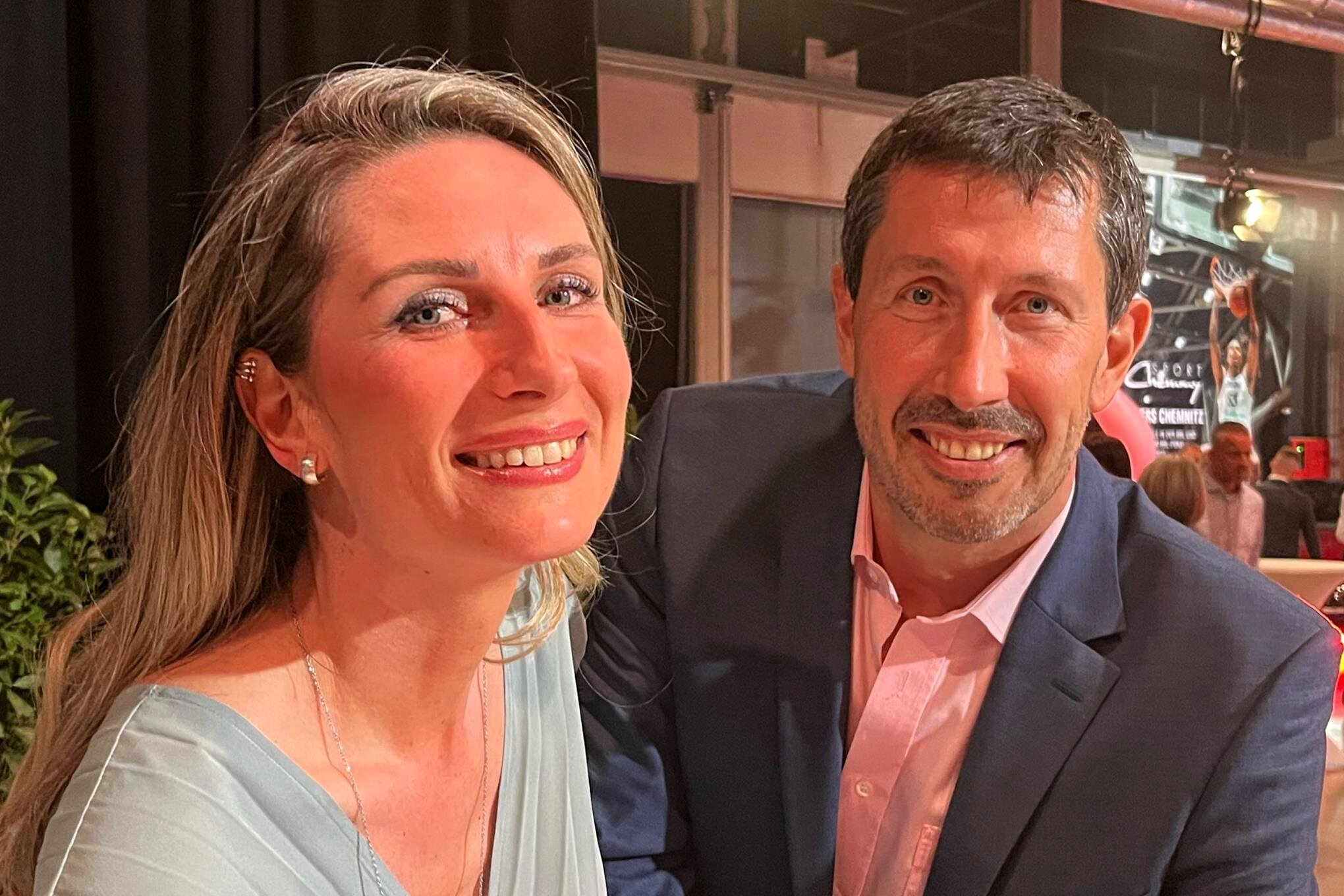 Nach Krebsdiagnose: Chemnitzer Stev Theloke krault im Persischen Golf ...