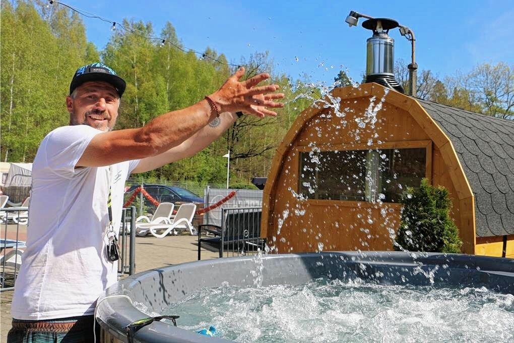 Nackedeis willkommen: Waldbad Rodau startet mit einer Fass-Sauna in die ...