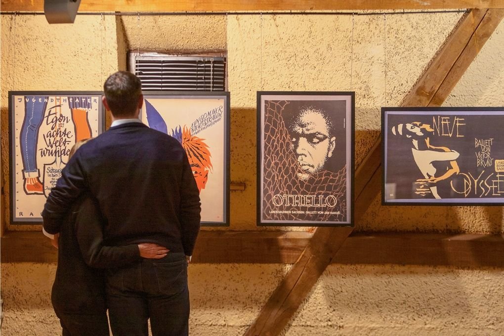 Neue Plakatschau zeigt in Plauen Werbung aus der DDR