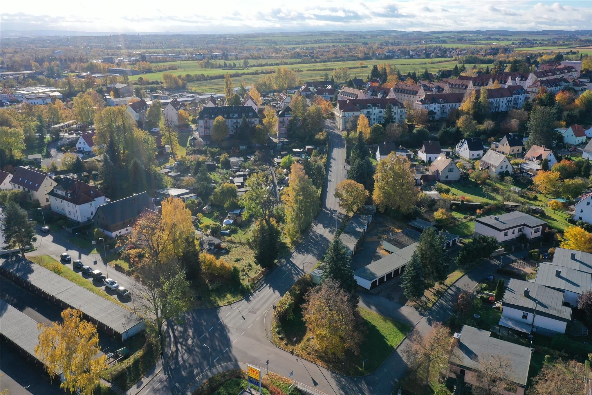 Neue Verkehrsinsel soll an der Karl-Keil-Straße für mehr Sicherheit in ...