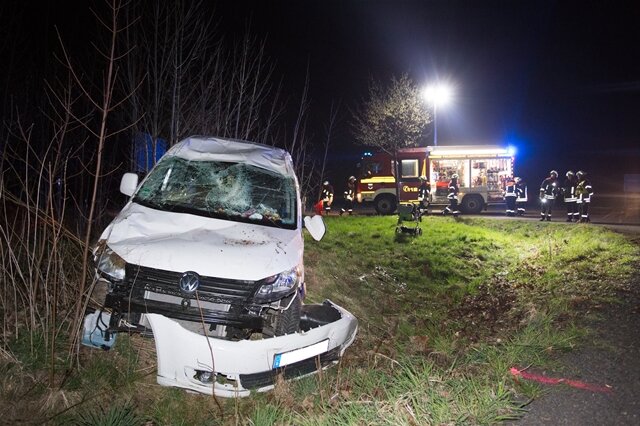 Neun Verletzte bei schwerem Unfall auf B169