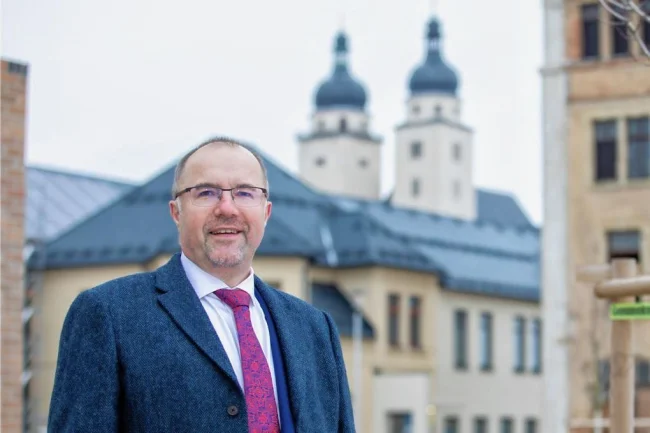 Plauener Oberbürgermeister Steffen Zenner mit klarer Mehrheit zum Vize ...