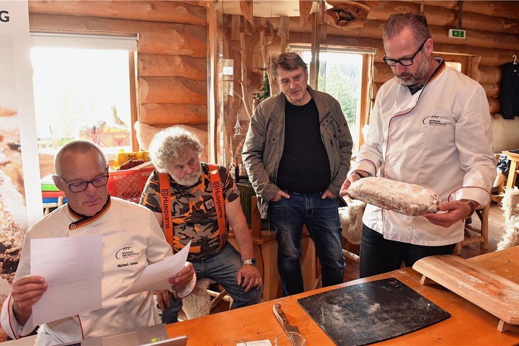 Reichlich Butter muss sein: Ein Hauch von Weihnachten in Blockhausen in ...