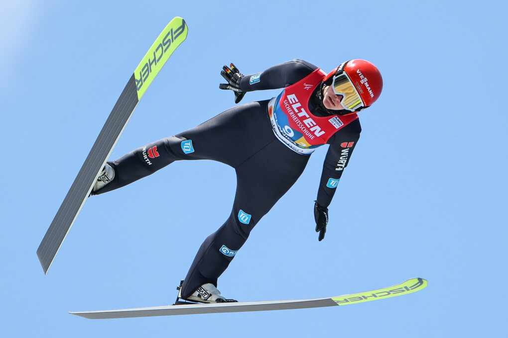 Skiskispringerin Selina Freitag erfüllt sich ihren Goldtraum: Team ...