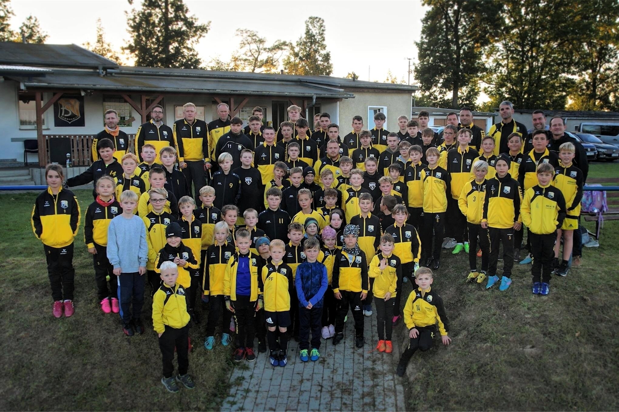 Spendenaktion im Dorfverein: Warum der FSV 1990 Dennheritz mindestens ...