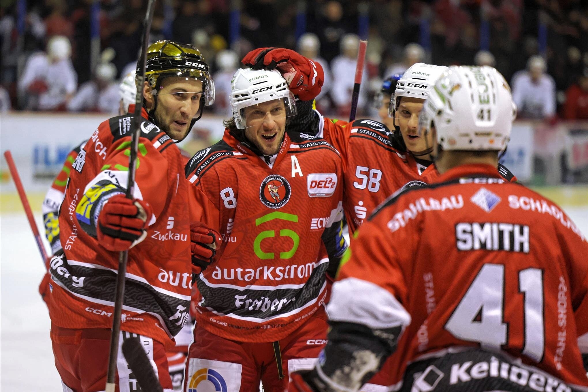 Torflaute bei den Eispiraten Crimmitschau: Wird das Top-Duo Tobias Lindberg und Colin Smith ...