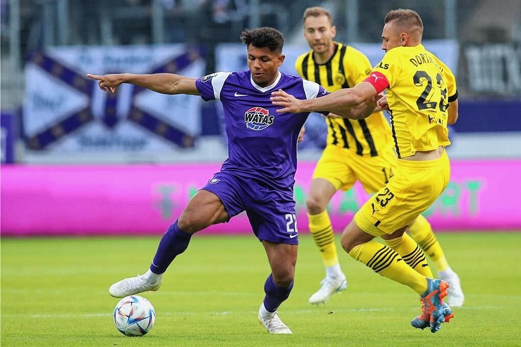 Torreiches Remis zwischen Erzgebirge Aue und Dortmund II: Besong rettet ...