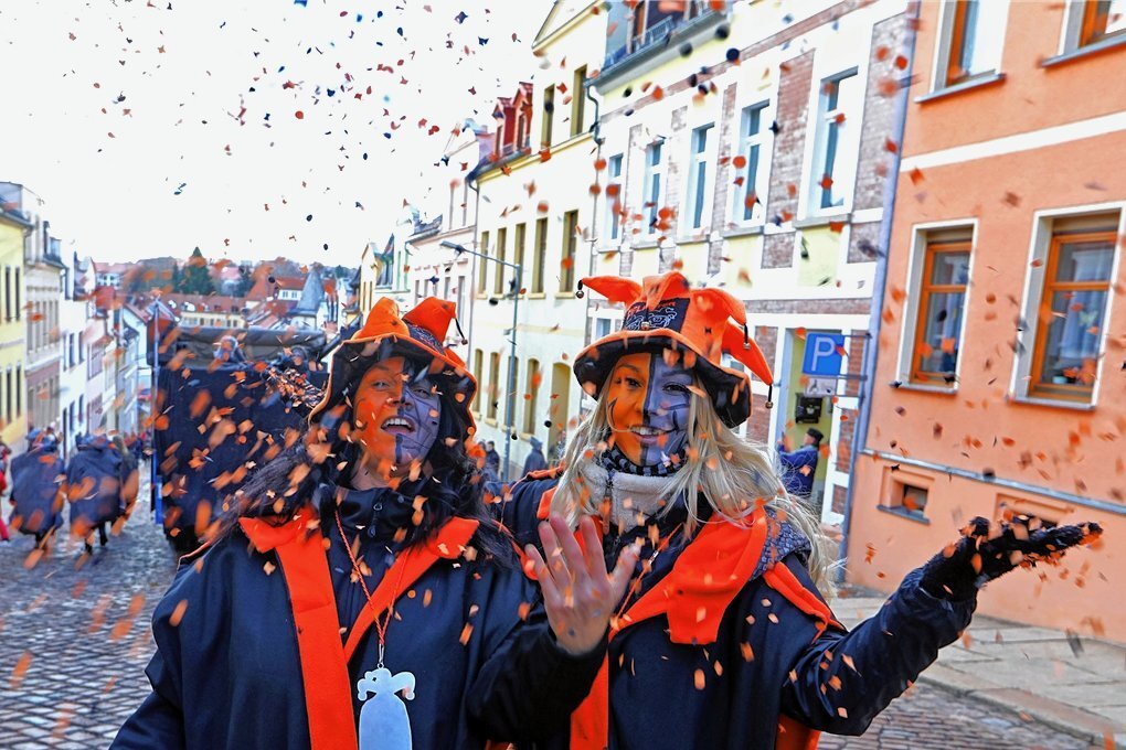Trotz Krieg und Krise: Narren aus Meerane legen bei ihrer Auftaktparty ...