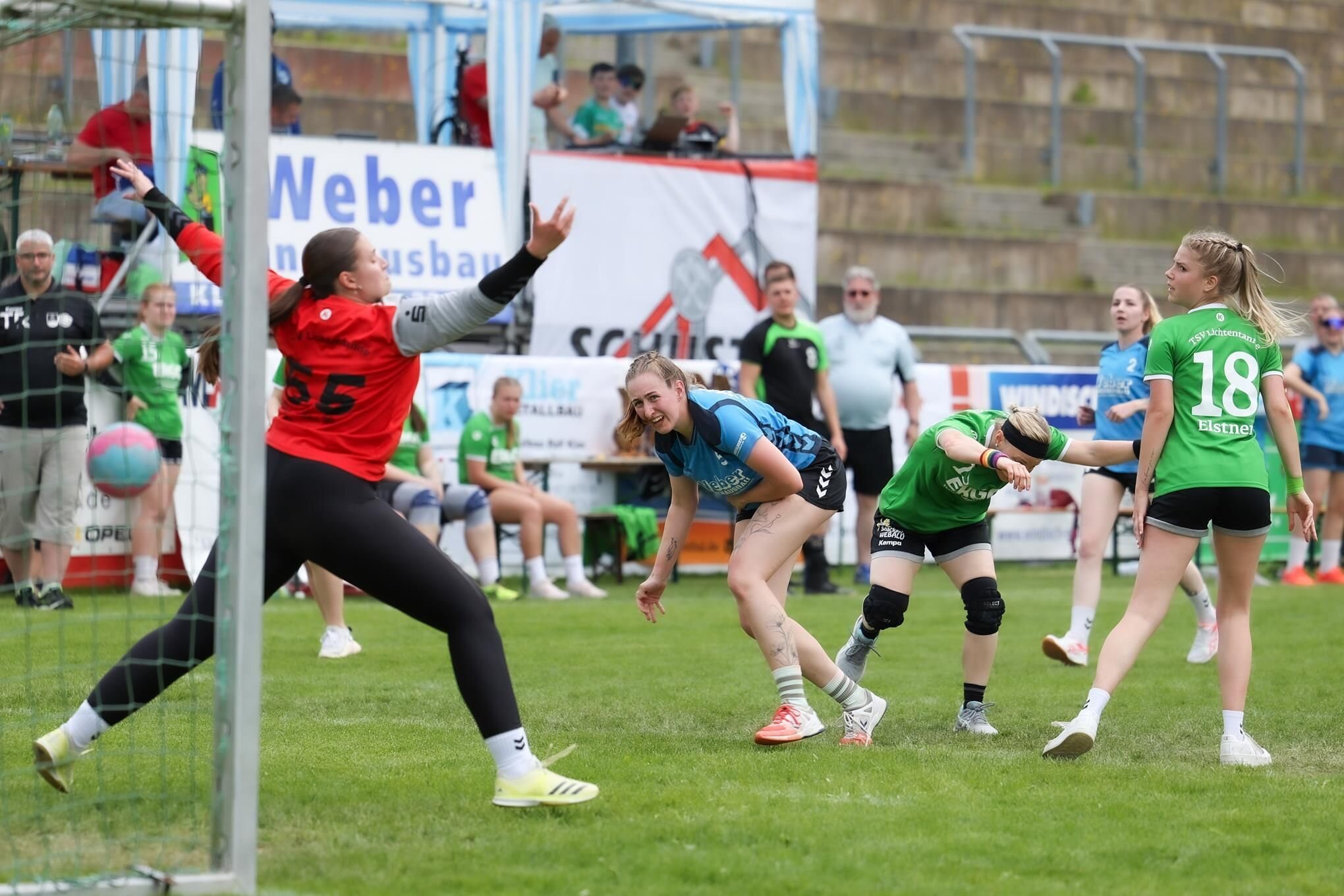 Turnier der Klingenthaler Handballer: Die Siegprämien gehen in die ...
