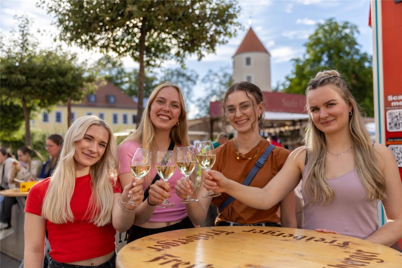 Wein, Kamrad-Auftritt und Show der Vereine: Die schönsten Bilder vom ...