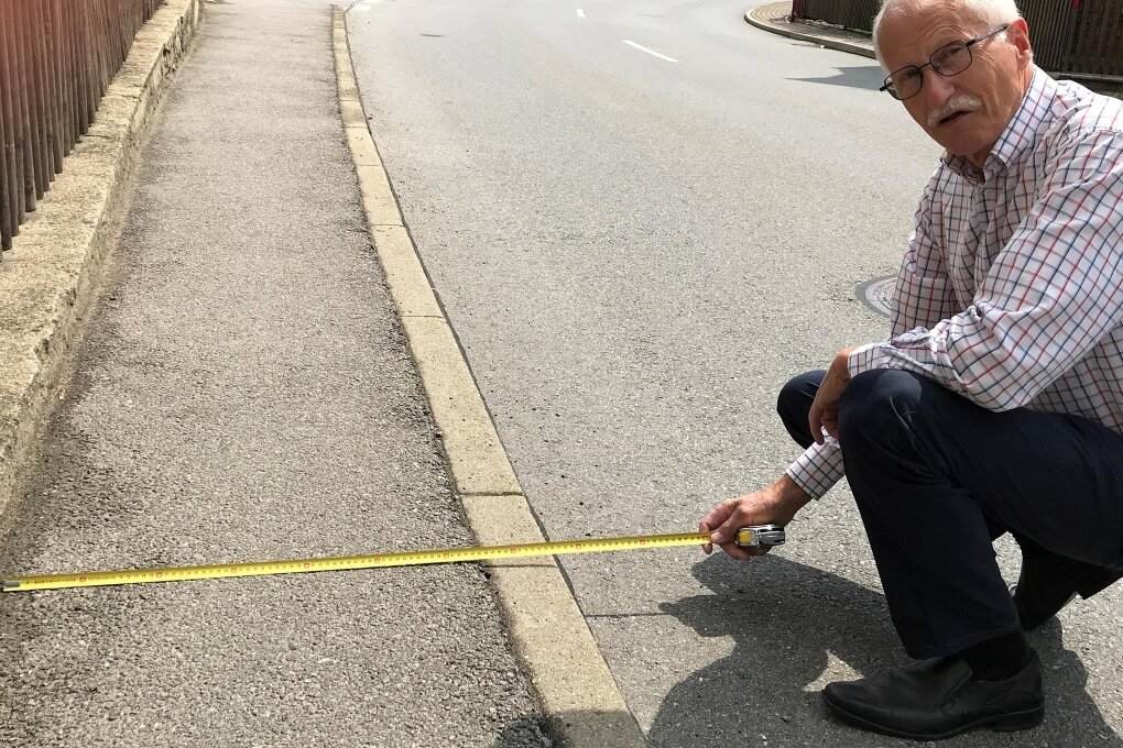 Wie gefährlich ist der Gehsteig an der Chemnitzer Straße in Zschopau?