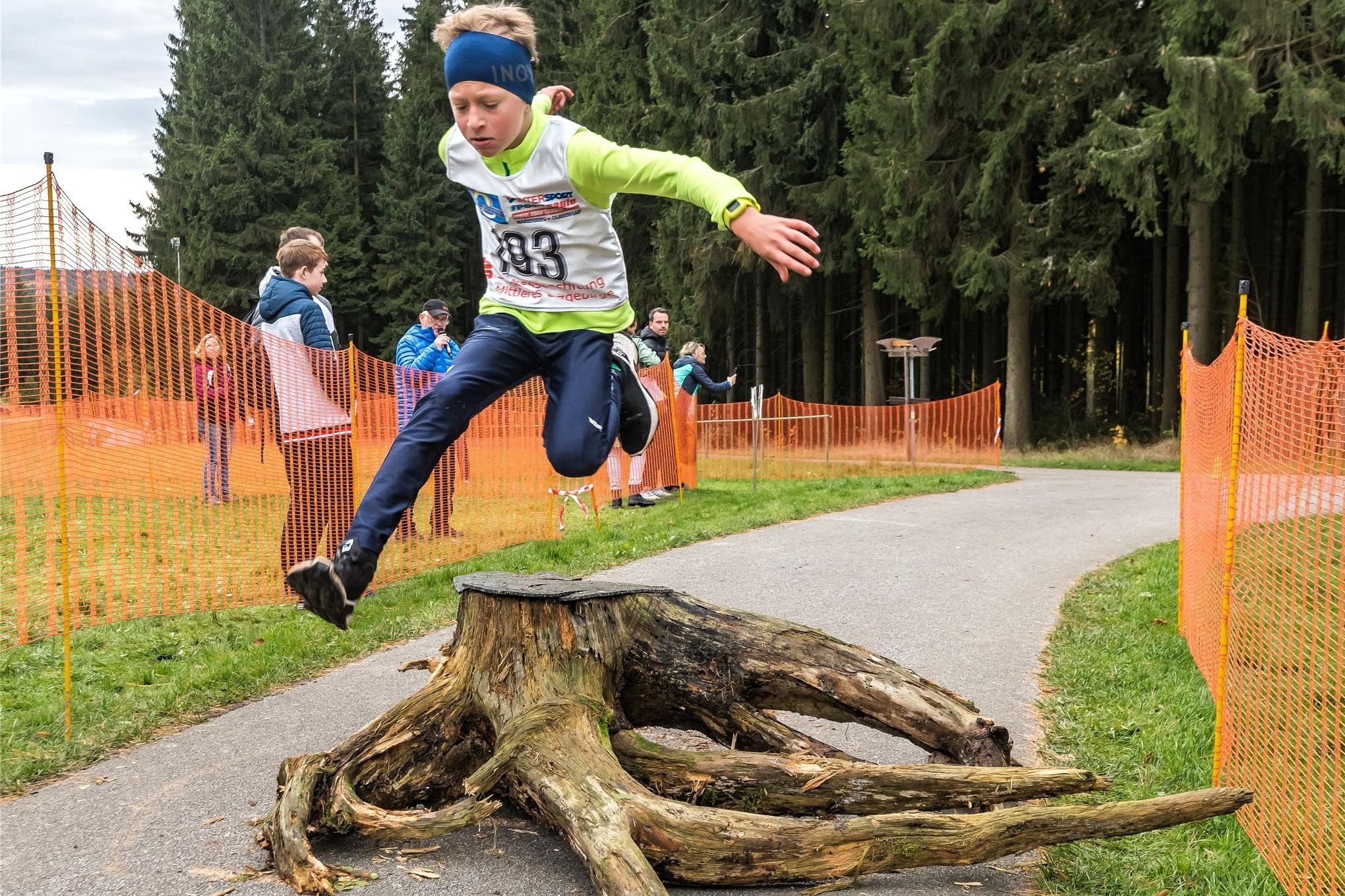 Willkommener Test vor dem Winter: Wurzellauf in Gelobtland lockt 255 ...